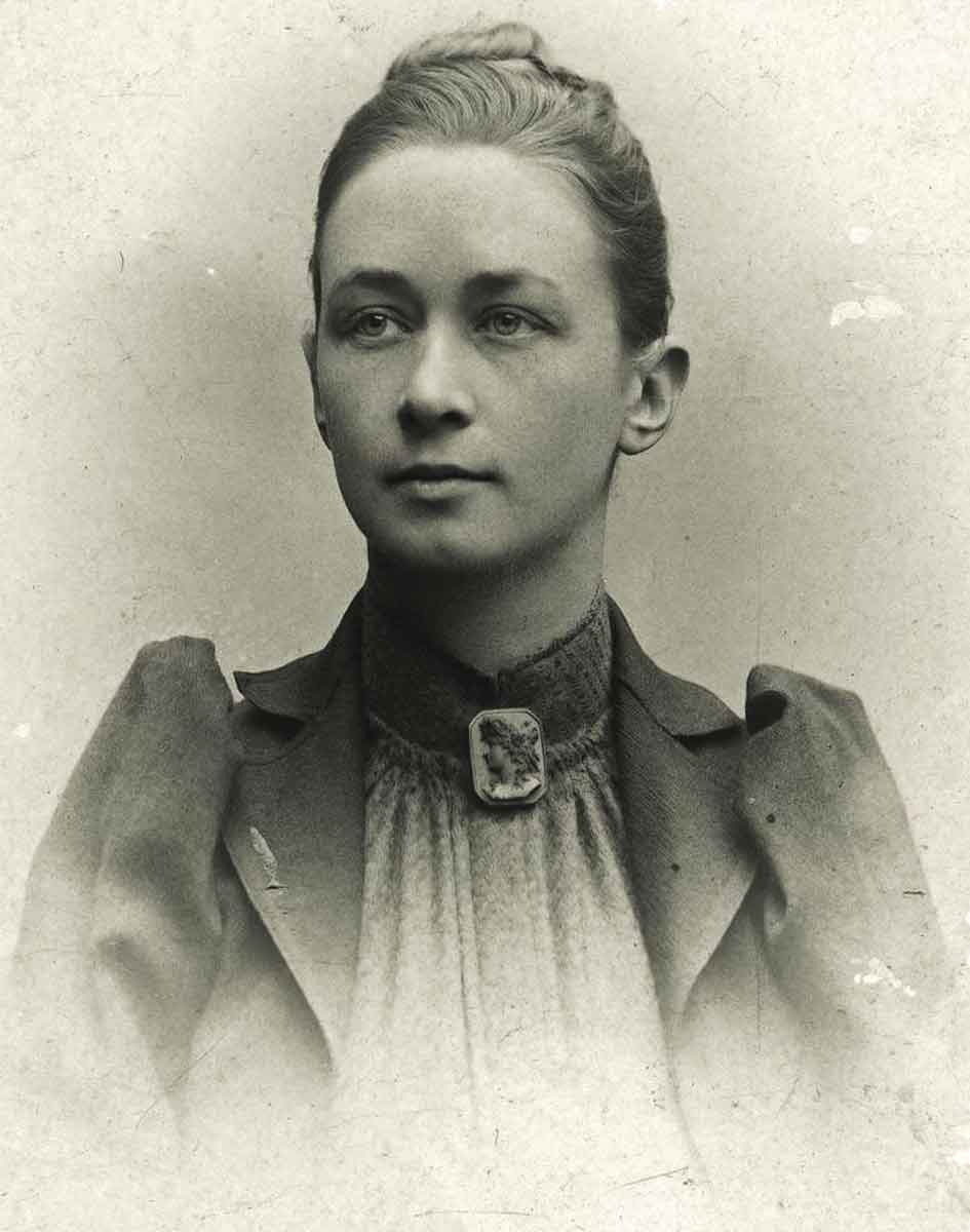 10 Must-Know Women Artists - The Museum Blog